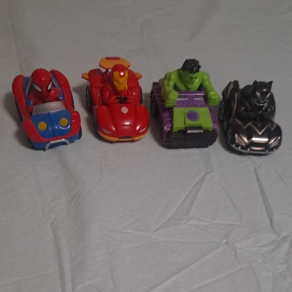 Marvel | Toys | Marvel Superhero Vehicle Set Blue Red Green Black ...